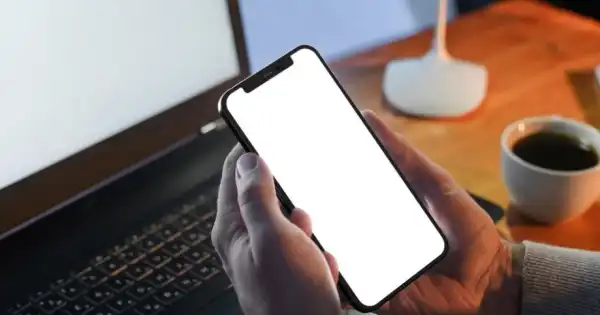 iPhone Bakal Punya Fitur Mirip Samsung DeX? Ini Bocoran iOS 19 yang ...